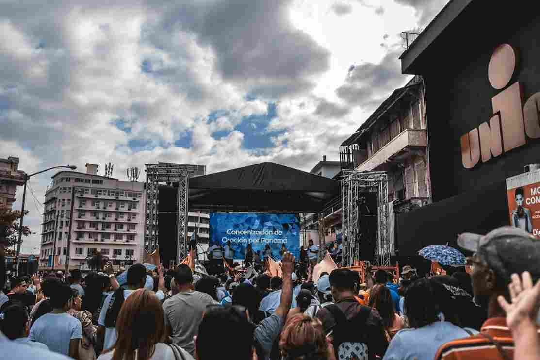 Crowded Panama Color Palette, Combinations & Schemes | Octet Design Labs